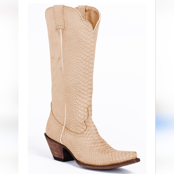 Idyllwind | Shoes | Idyllwind Strut Western Boots Snip Toe Cowboy Boots ...